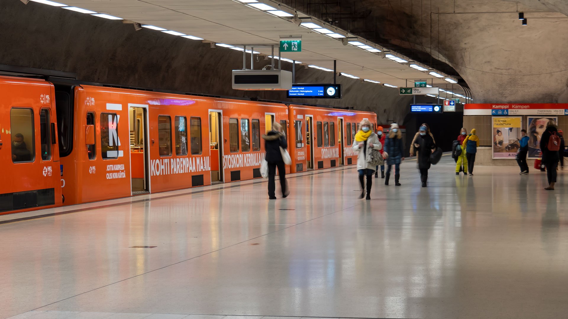 Fully wrapped metros & trams | JCDecaux Finland